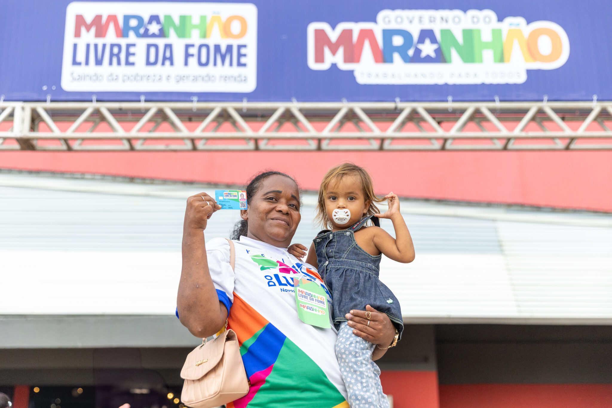 Brandão anuncia aumento no valor do cartão do Programa Maranhão Livre ...